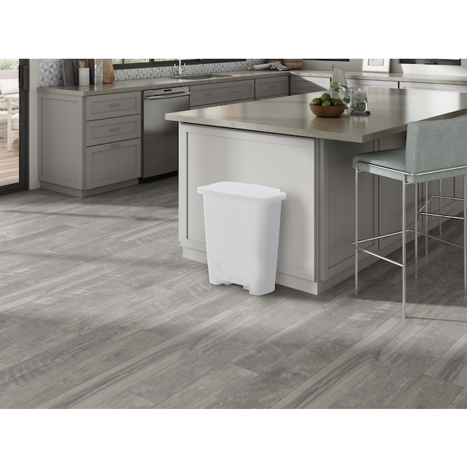 RUBBERMAID Garbage Can FG284187WHT | RONA