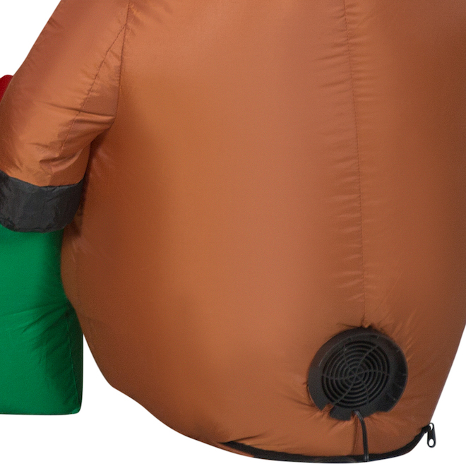 Gemmy Airblown Inflatable Lighted Scene with Santa, Reindeer and ...