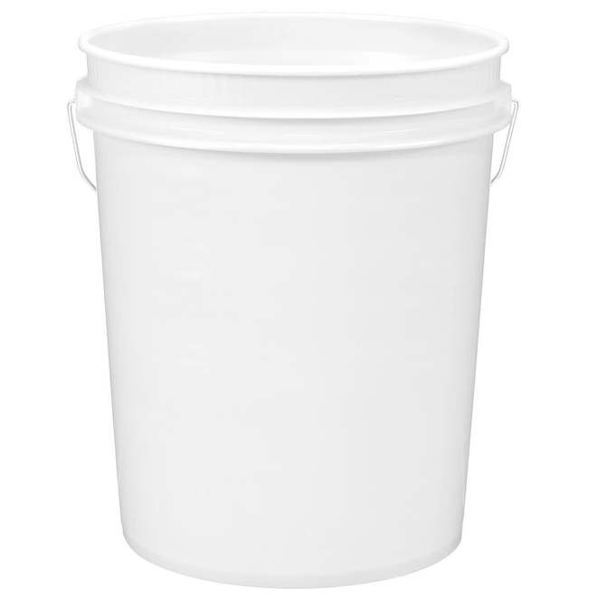 18 L White Plastic Pail 7121517 | RONA