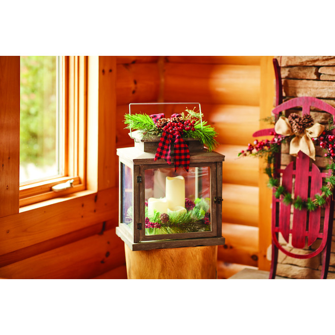 HOLIDAY LIVING Lantern with 3 Battery-Operated Candles - LED - 13.5-in ...