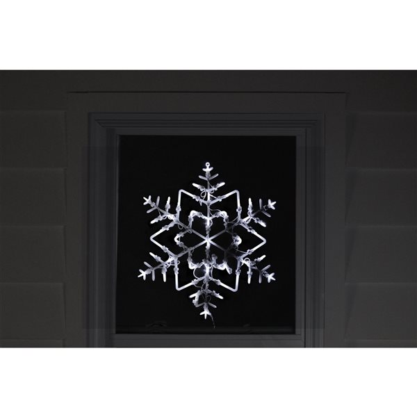 Northlight 18-in White LED Lighted Snowflake Christmas Window ...