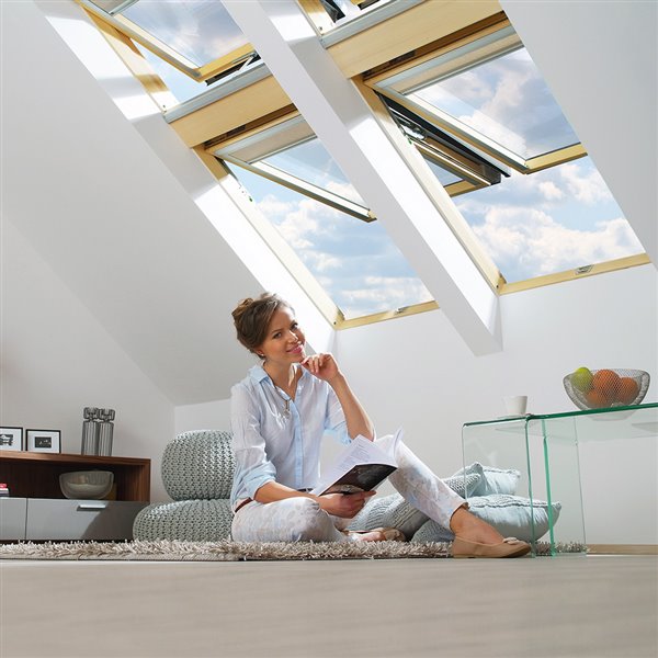 FAKRO 22 x 46-7/8 Deck Mount Top Hung Laminated Glass Roof Window ...