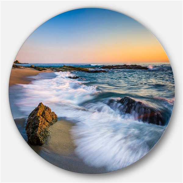 Designart 29-in x 29-in Round White Waves Crashing on Rocks' Seascape ...