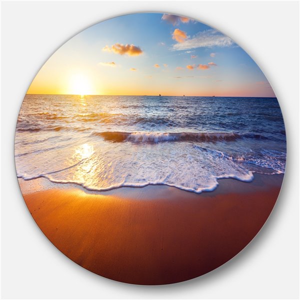 Designart 29-in x 29-in Round Stunning Blue Waves and Brown Sand' Beach ...