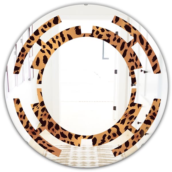 Designart 24-in x 24-in Brown Leopard Fur Safari III Modern/Round Wall ...