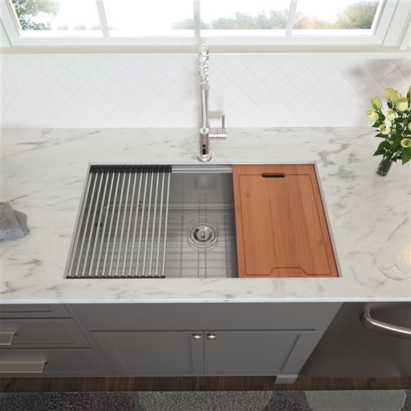 CASAINC Undermount 28-in x 19-in Stainless Steel Single Bowl Kitchen ...