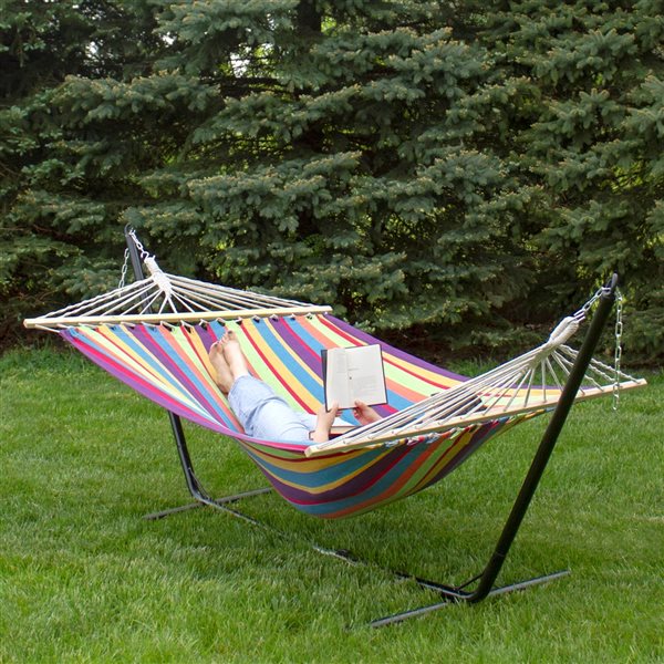 Northlight 77-in Red and Green Woven Hammock 32816511 | RONA