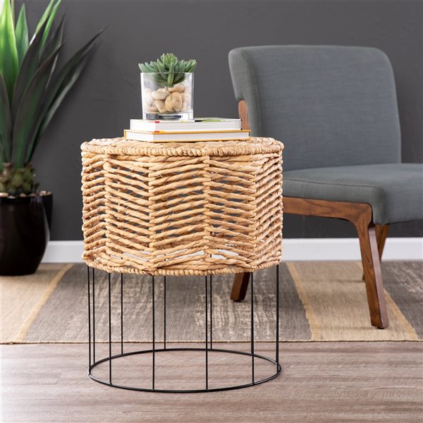 Southern Enterprises Corto Natural Brown/Black Wicker Round End Table ...