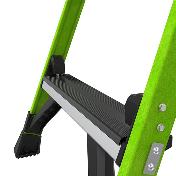 Little Giant Ladder Systems Mightylite 2.0 6-ft Fibreglass Type 1AA 375 ...