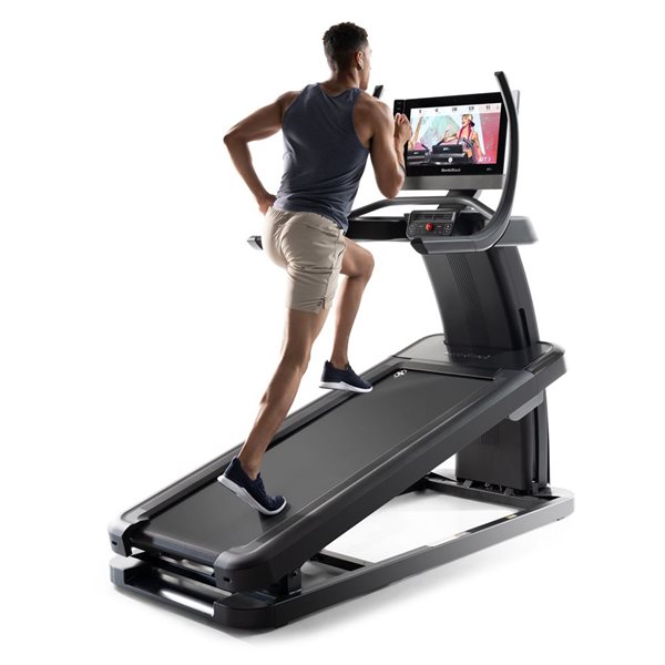 NordicTrack Commercial X22i Single Post Treadmill NTL29222 | RONA