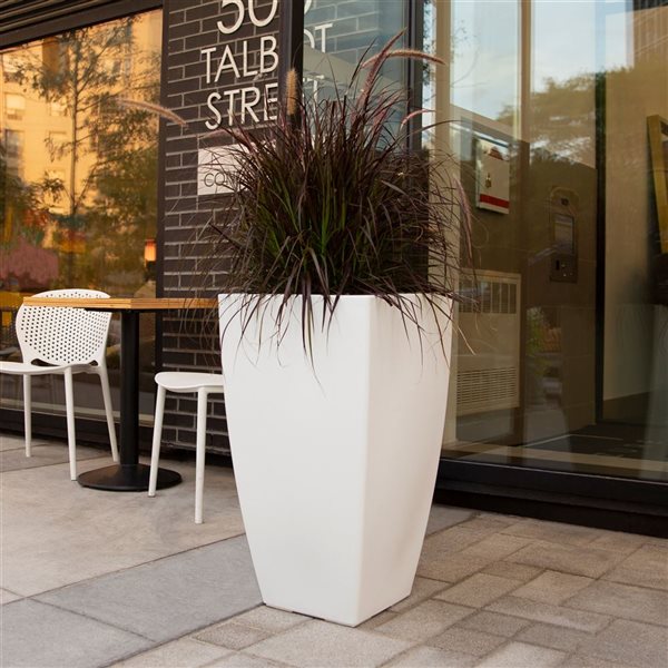 Mayne Kobi 32-in White Self Watering Tall Planter 8887-W | RONA