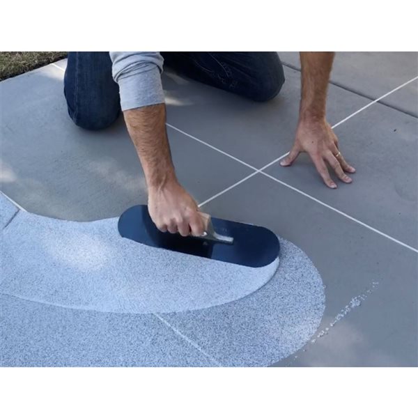 SpreadRock Granite Stone Coating - 3 Gallon - Flint Grey SPR-FG-030C | RONA