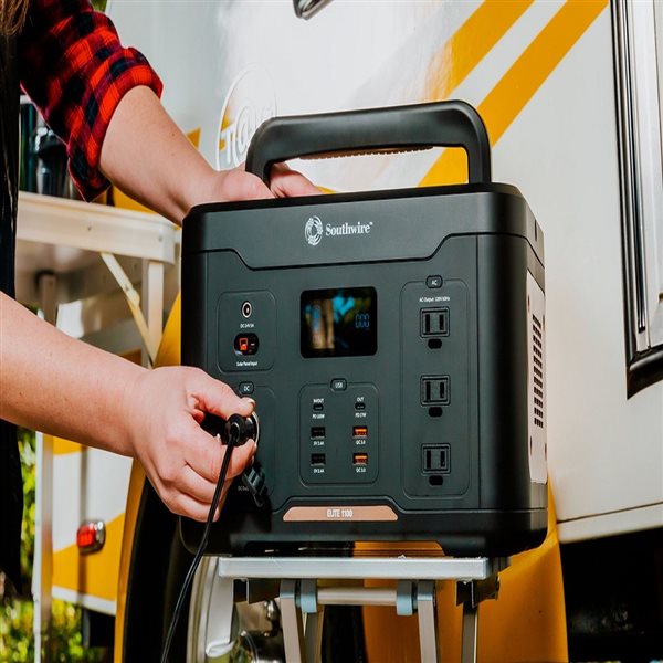 Southwire Elite 1100 Series Portable Power Station-Volt Portable Solar ...
